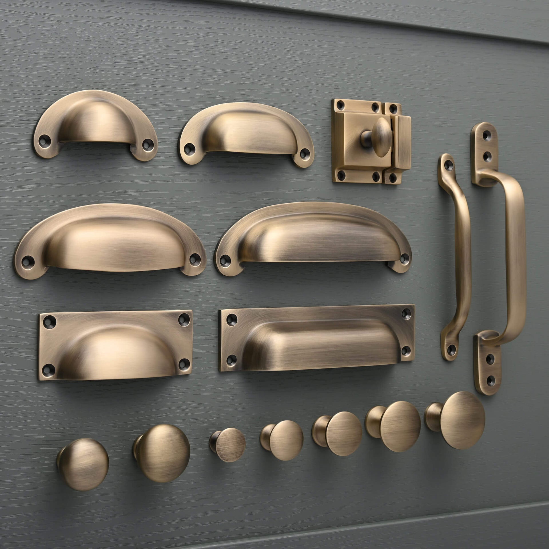 Brass Gallery Rails | Quality Kitchen Gallery Shelf Rails – Yester Home