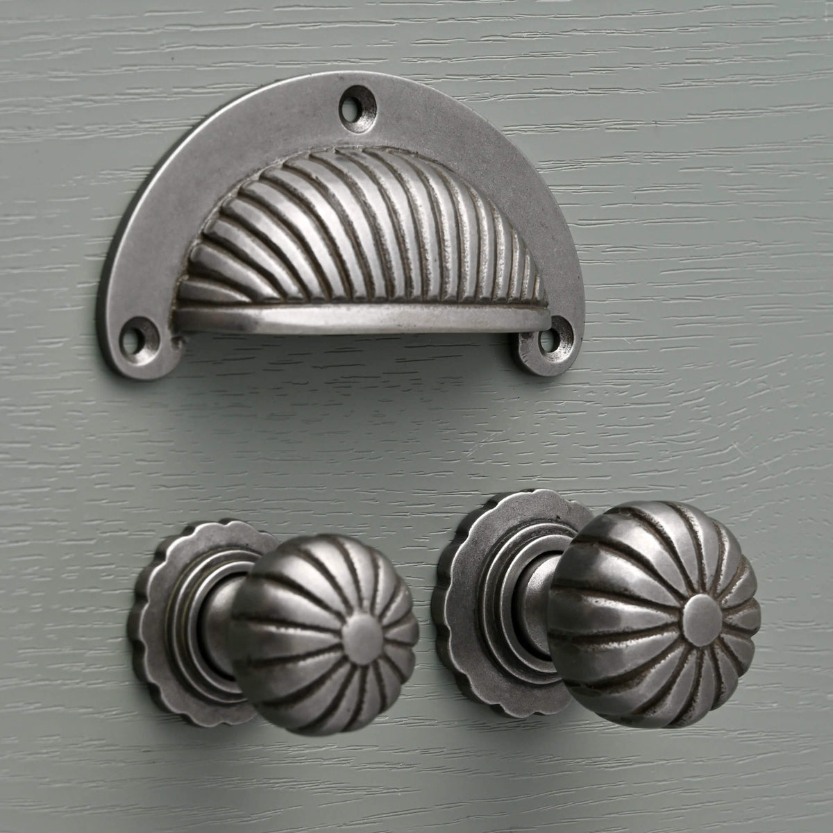 Reeded Cabinet Handles | Iron | Yester Home