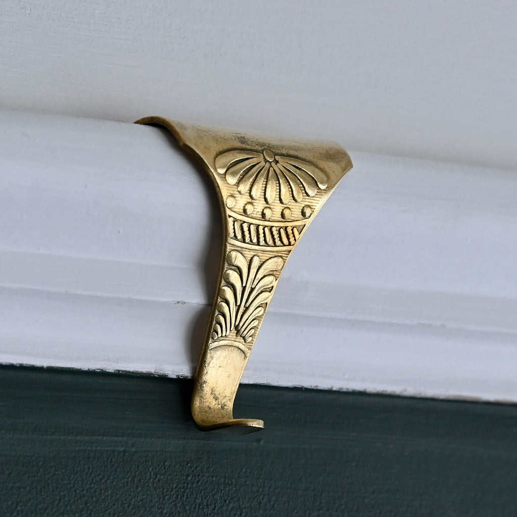 Victorian Picture Rail Hooks | Yester Home